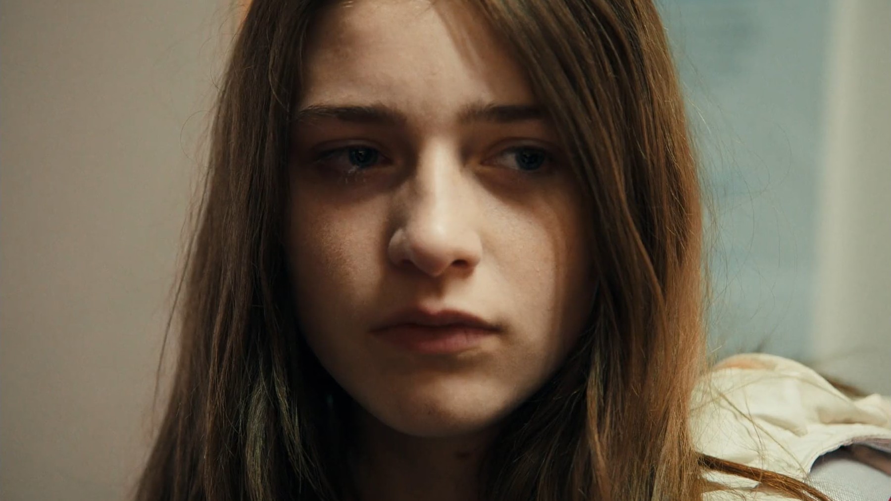 Holly - Trailer [nl st en] - Cineuropa