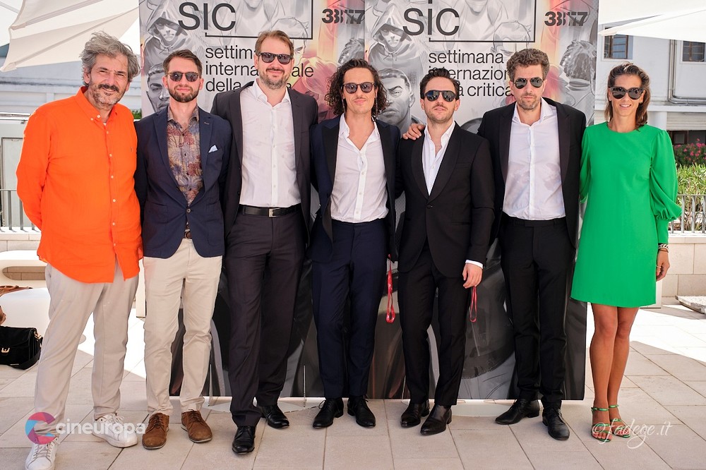 Photogallery 05/09/2022: Venice 2022 - Skin Deep - Cineuropa