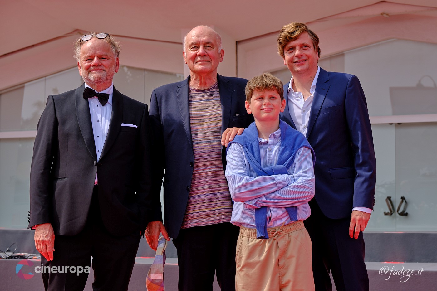 Review: The Universal Theory - Cineuropa