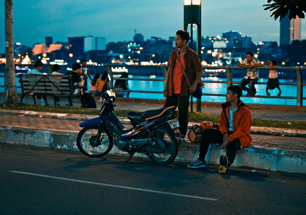 Review: White Building - Cineuropa