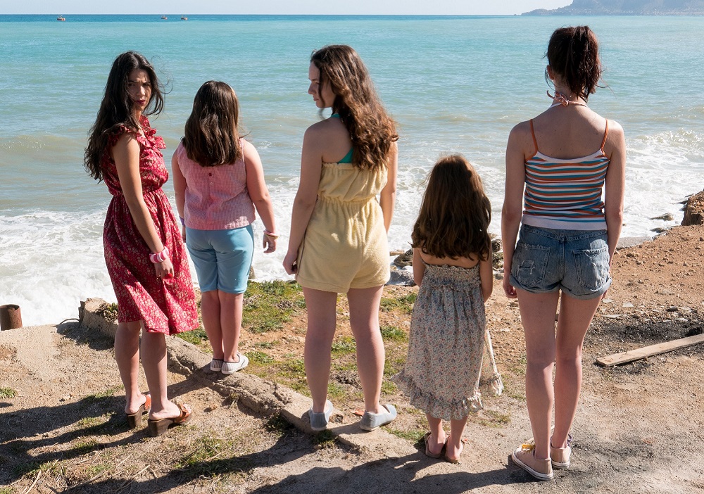 The 2021 Italian Golden Globe goes to The Macaluso Sisters - Cineuropa