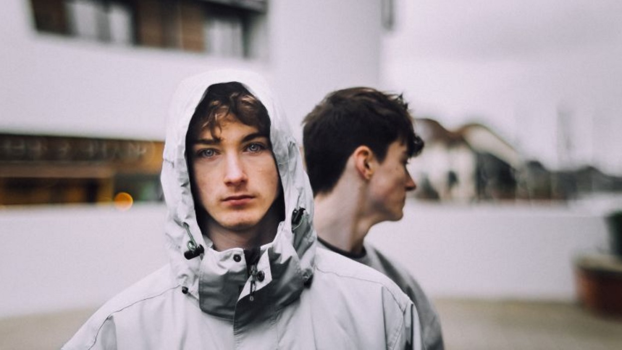 Review: Off the Rails - Cineuropa