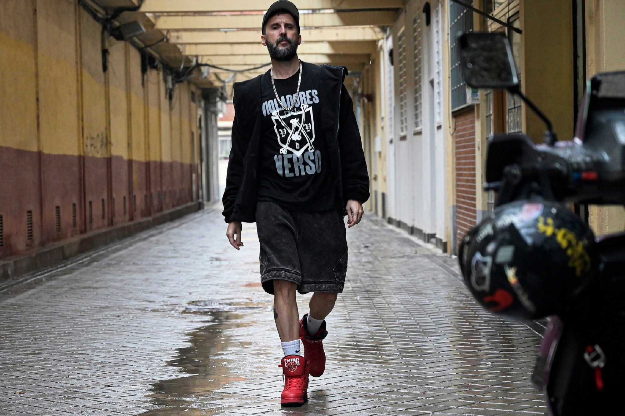 David Galán Galindo shooting Matusalén - Cineuropa