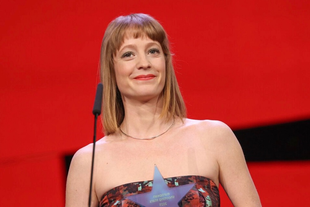 Leonie Benesch • Actress - "I try to figure out what each project needs ...