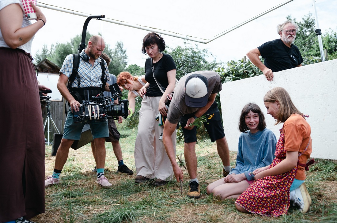 Shooting wraps for Ida Who Sang So Badly Even the Dead Rose up and ...