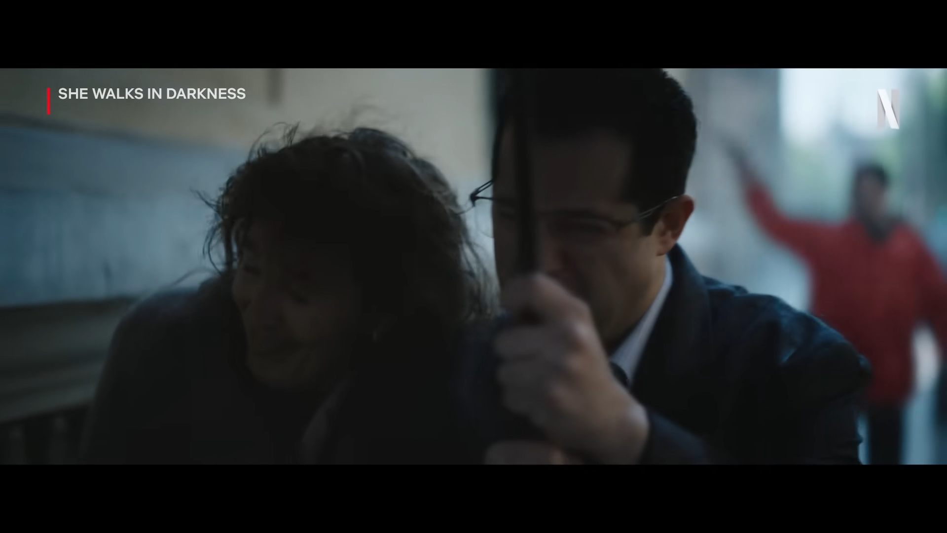 She Walks in Darkness - Trailer [es st en] - Cineuropa